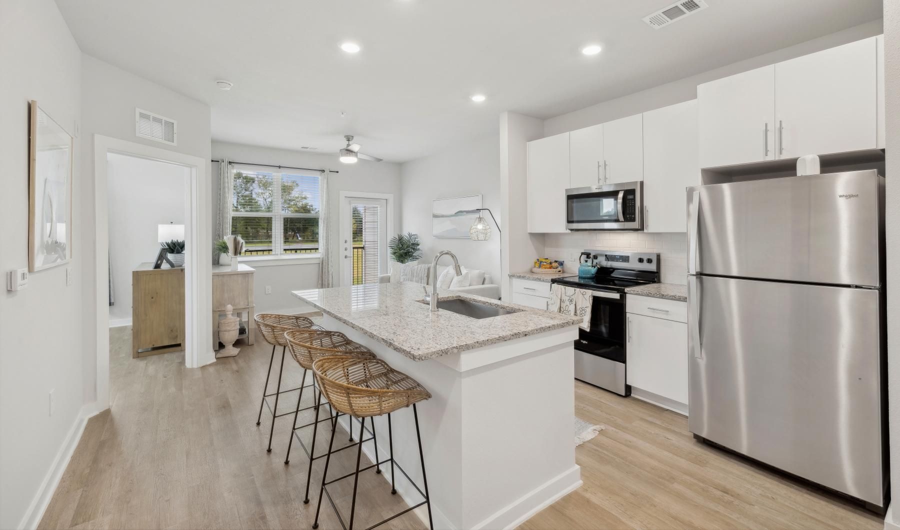 Luxury Apartments in Pensacola, FL | Ascend at Pathstone